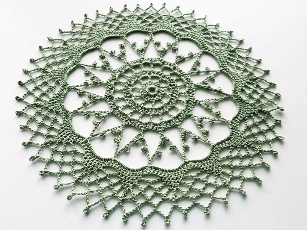 10 Free Green Crochet Patterns - HandmadebyRaine