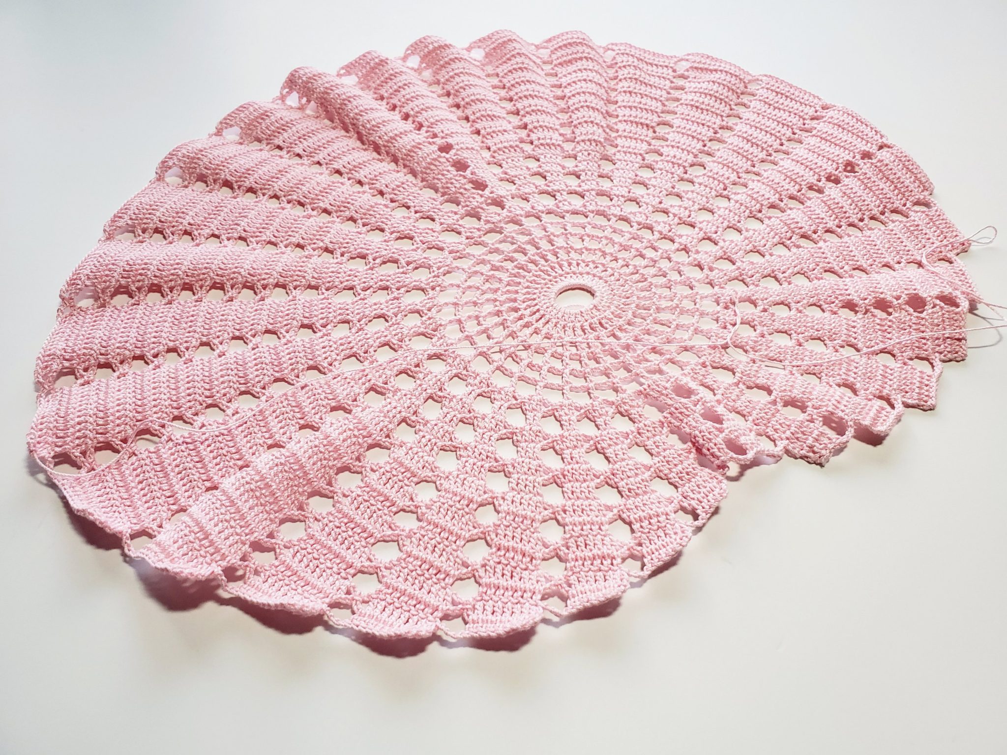 How to crochet seashell doily - HandmadebyRaine How to crochet seashell doily - HandmadebyRaine