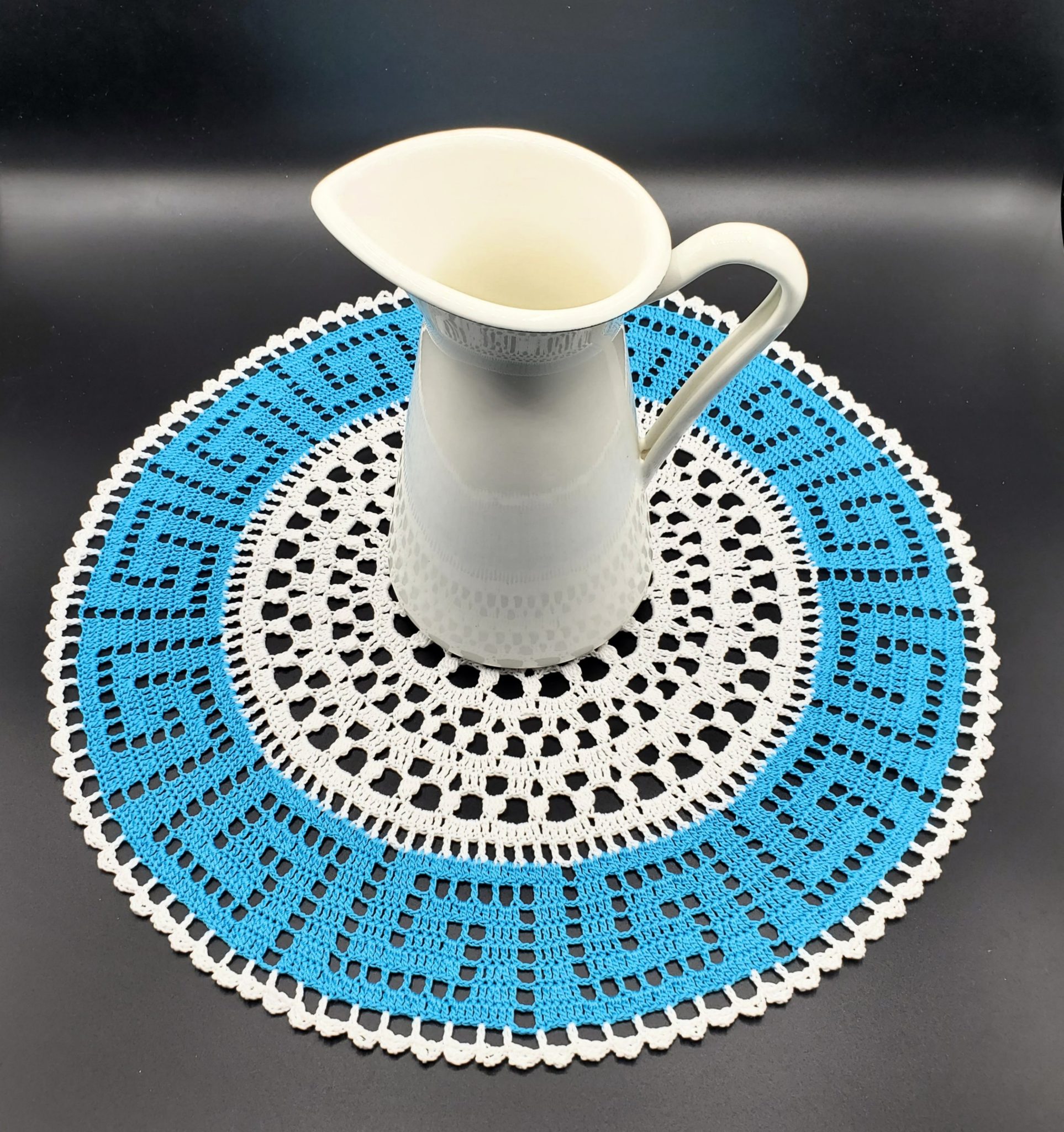 Greek doily - HandmadebyRaine