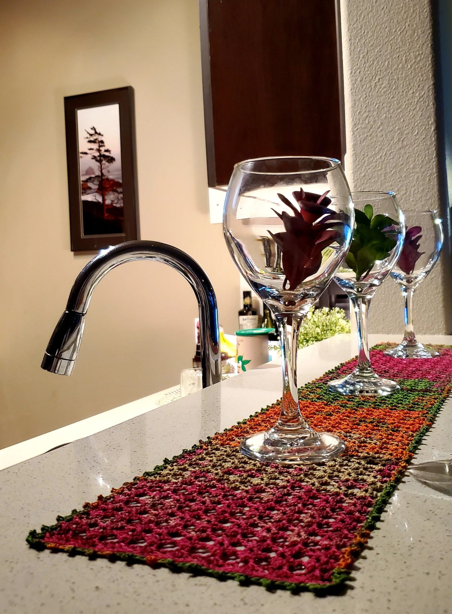 Leafy Table Runner - HandmadebyRaine