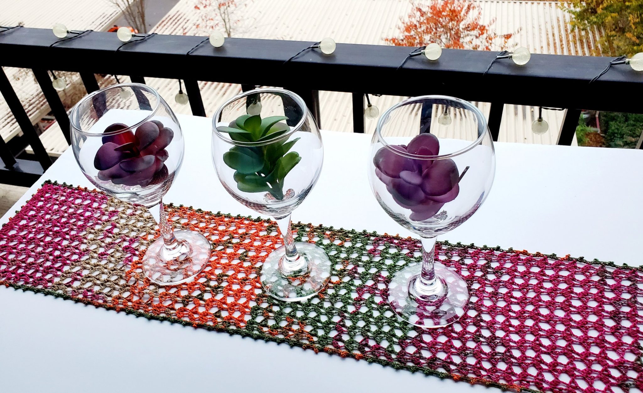 Leafy Table Runner - HandmadebyRaine