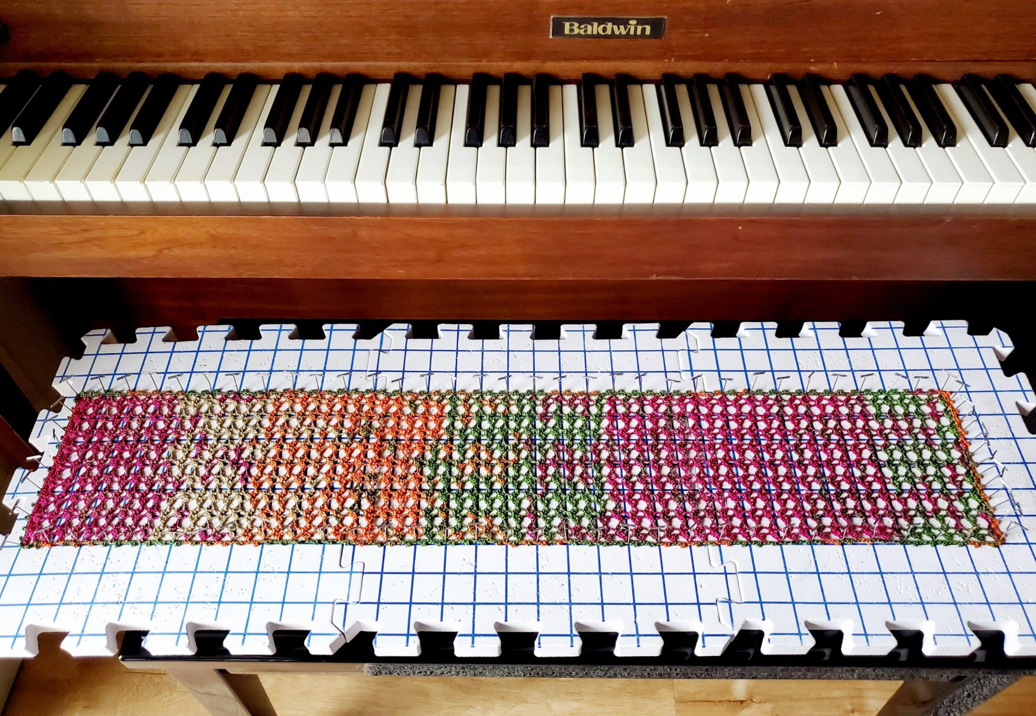 Leafy Table Runner - HandmadebyRaine