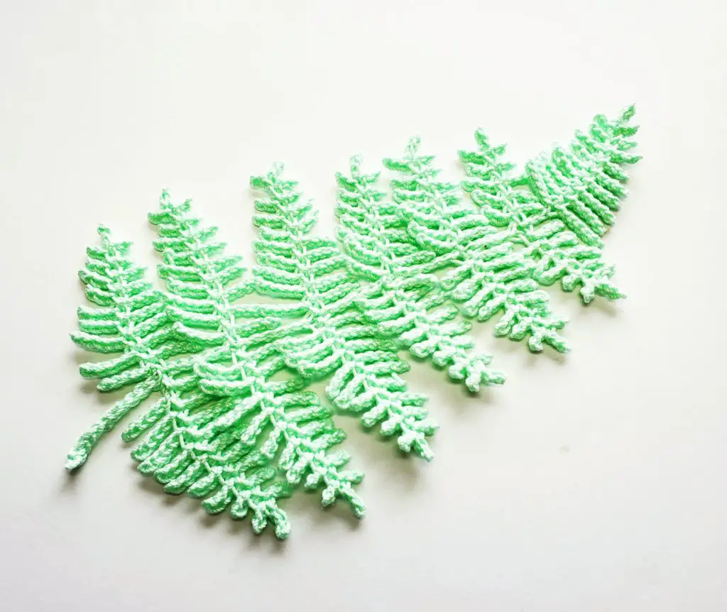 11 Free Green Crochet Patterns - HandmadebyRaine