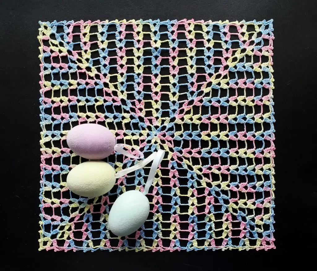 12 Free Easter Crochet Patterns - HandmadebyRaine