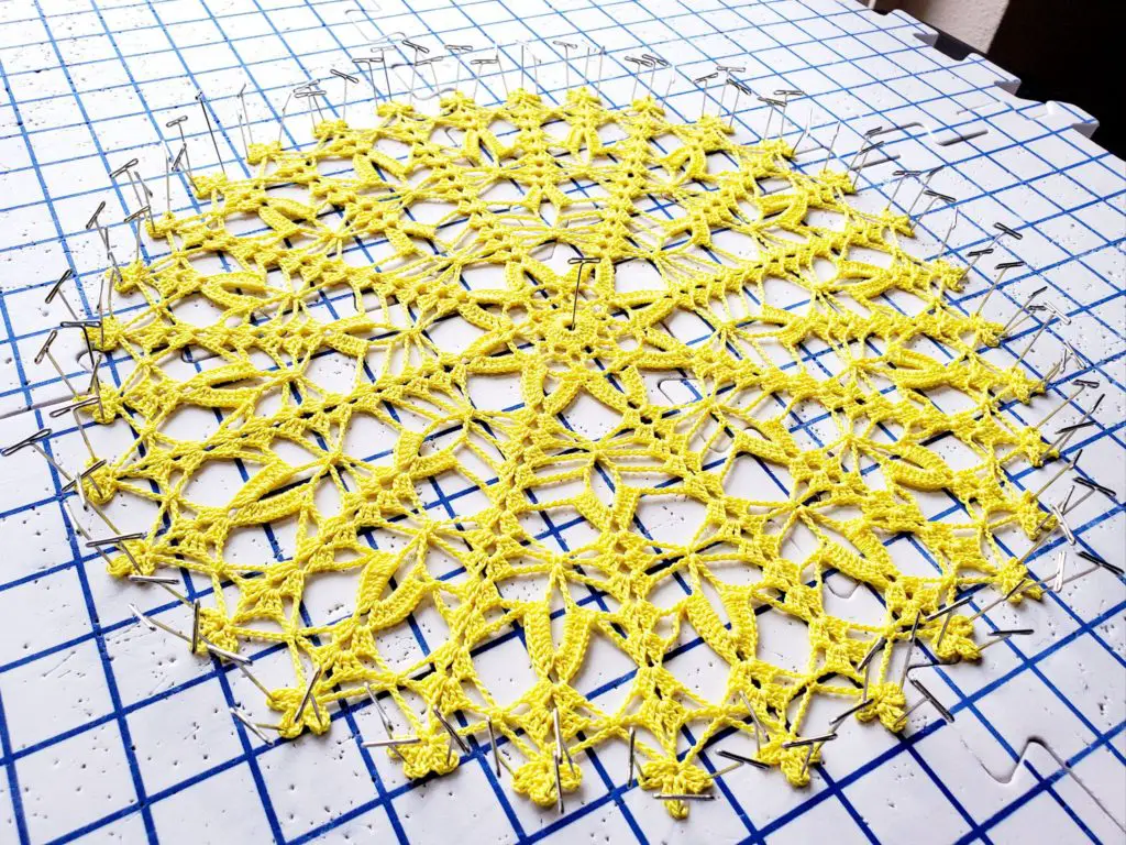 Sunshine Doily - HandmadebyRaine