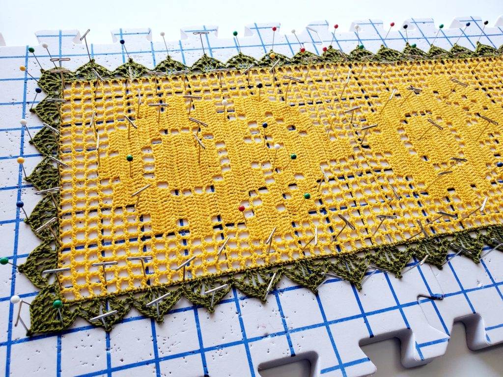 Sunflower Table Runner - HandmadebyRaine