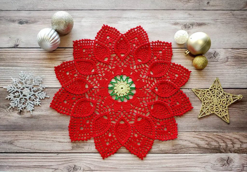 Poinsettia Doily - HandmadebyRaine