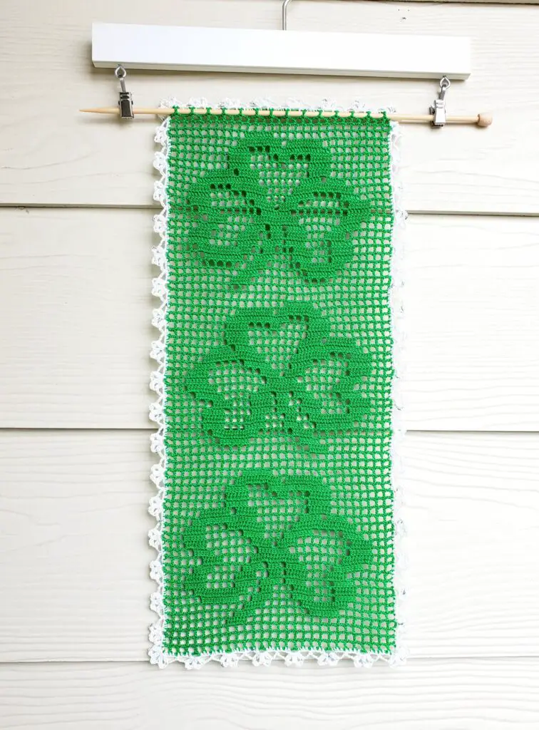 Shamrock Table Runner - HandmadebyRaine