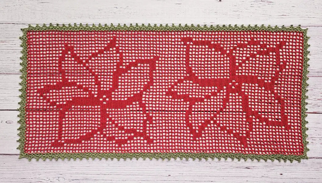 Poinsettia Table Runner - HandmadebyRaine