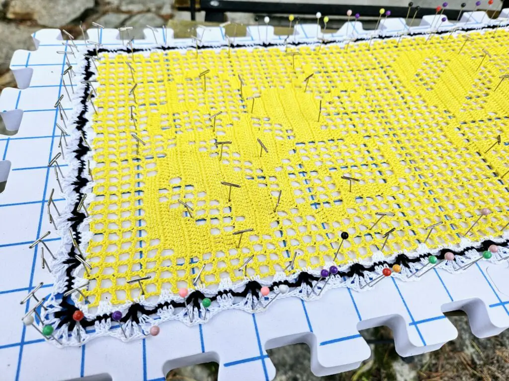 Bee Table Runner - HandmadebyRaine