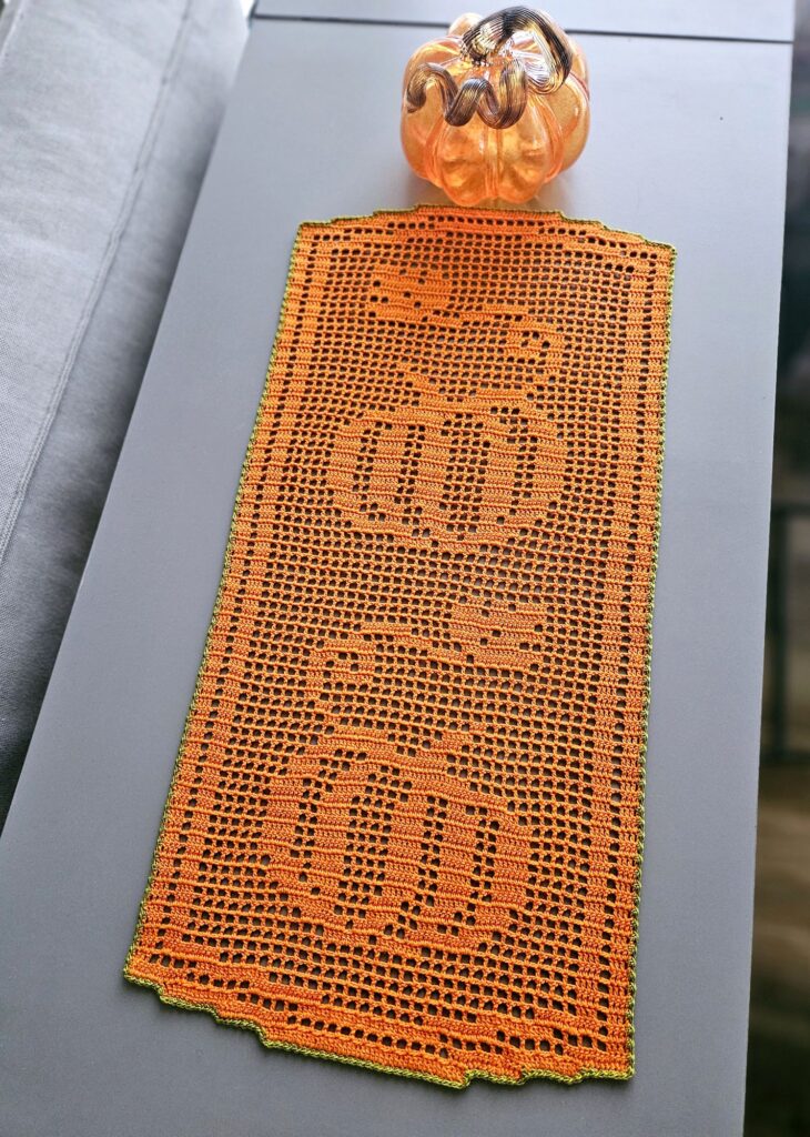 Pumpkin Table Runner - HandmadebyRaine